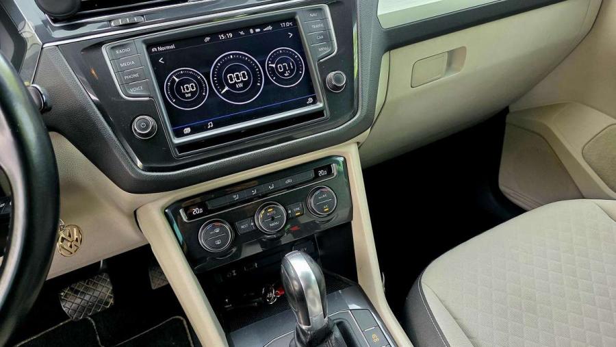 Sarkans Volkswagen Tiguan 2017 Šauļi, ar dzinēja tilpumu 1.97 L un nobraukumu 240 tūkst. km par 13900 €, foto 31 vietnē AUTOMOTO.COM.LV