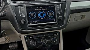 Sarkans Volkswagen Tiguan 2017 Šauļi, ar dzinēja tilpumu 1.97 L un nobraukumu 240 tūkst. km par 13900 €, foto 36 vietnē AUTOMOTO.COM.LV