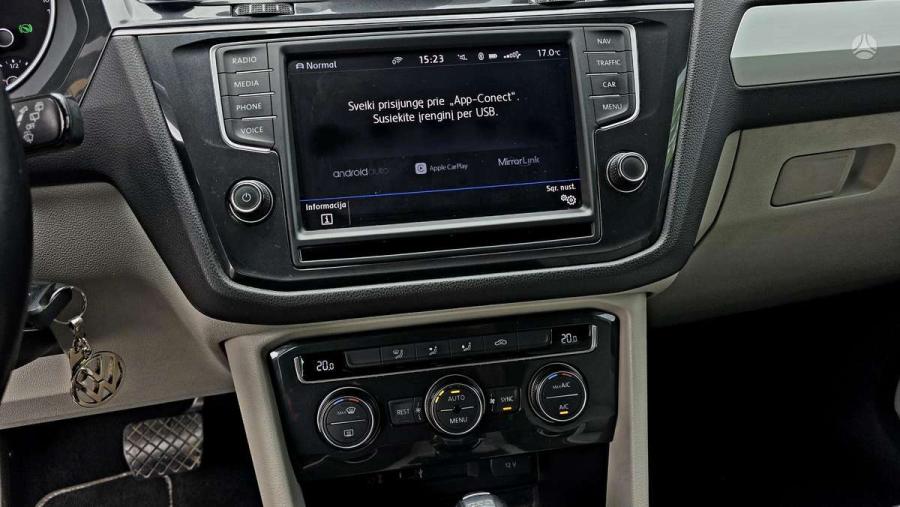 Sarkans Volkswagen Tiguan 2017 Šauļi, ar dzinēja tilpumu 1.97 L un nobraukumu 240 tūkst. km par 13900 €, foto 41 vietnē AUTOMOTO.COM.LV