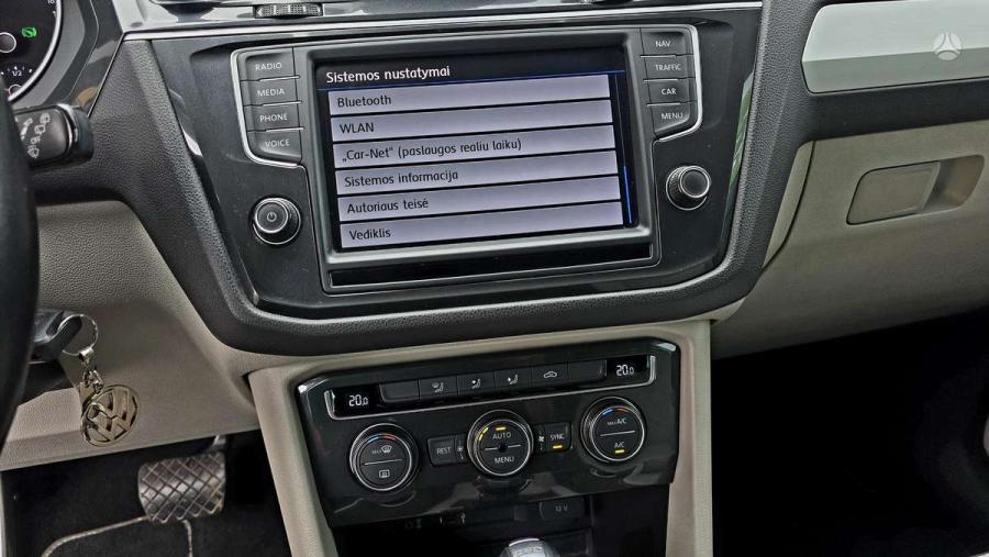 Sarkans Volkswagen Tiguan 2017 Šauļi, ar dzinēja tilpumu 1.97 L un nobraukumu 240 tūkst. km par 13900 €, foto 43 vietnē AUTOMOTO.COM.LV