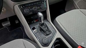Sarkans Volkswagen Tiguan 2017 Šauļi, ar dzinēja tilpumu 1.97 L un nobraukumu 240 tūkst. km par 13900 €, foto 54 vietnē AUTOMOTO.COM.LV