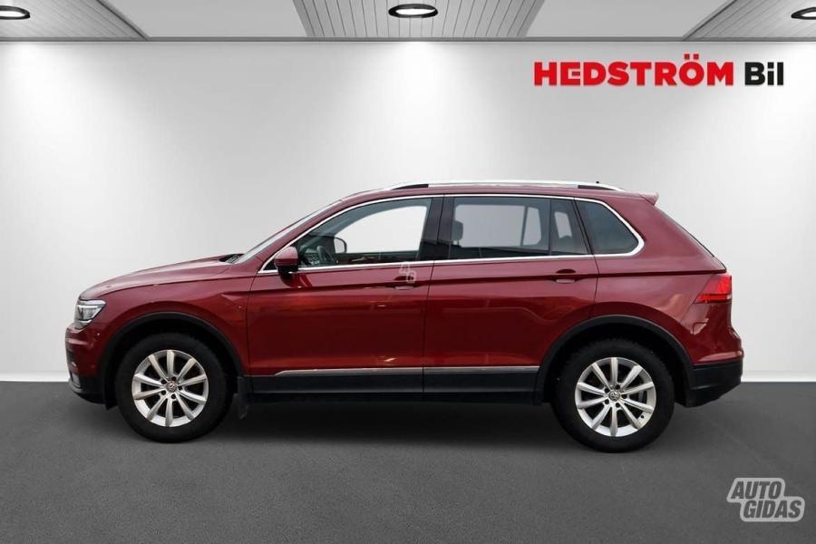 Sarkans Volkswagen Tiguan 2018 Kauņa, ar dzinēja tilpumu 0.00 L un nobraukumu 89 tūkst. km par 24332 €, foto 2 vietnē AUTOMOTO.COM.LV