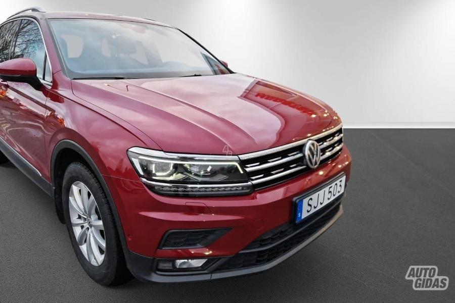 Sarkans Volkswagen Tiguan 2018 Kauņa, ar dzinēja tilpumu 0.00 L un nobraukumu 89 tūkst. km par 24332 €, foto 10 vietnē AUTOMOTO.COM.LV