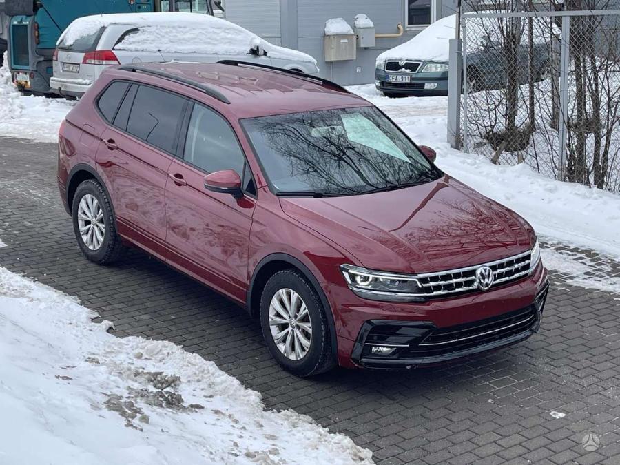 Sarkans Volkswagen Tiguan 2018 Klaipėda, ar dzinēja tilpumu 1.98 L un nobraukumu 89 tūkst. km par 14400 €, foto 2 vietnē AUTOMOTO.COM.LV