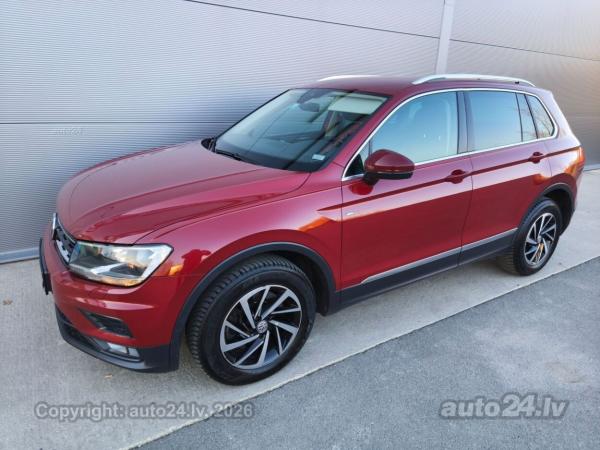 Red Volkswagen Tiguan 2018 in Tallinn, with an engine capacity of 2.00 L and mileage of 114 thousand km for 19900 €, photo 4 on AUTOMOTO.COM.LV