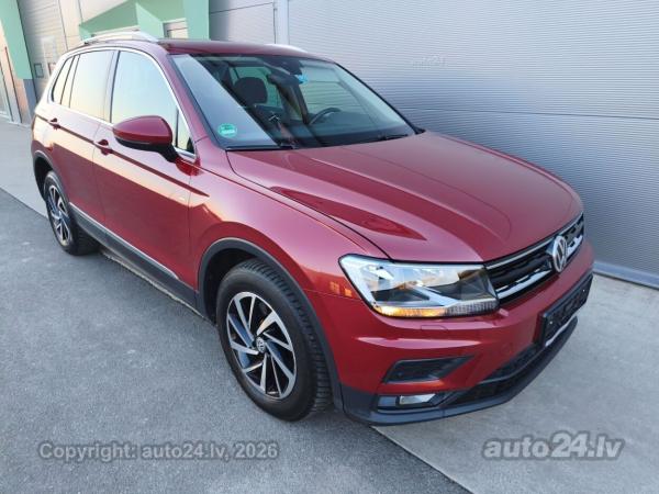 Red Volkswagen Tiguan 2018 in Tallinn, with an engine capacity of 2.00 L and mileage of 114 thousand km for 19900 €, photo 7 on AUTOMOTO.COM.LV