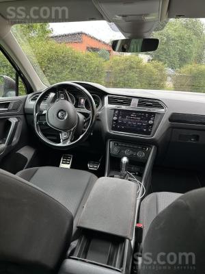 Sarkans Volkswagen Tiguan 2018 Rīga, ar dzinēja tilpumu 1.40 L un nobraukumu 272 tūkst. km par 15950 €, foto 9 vietnē AUTOMOTO.COM.LV
