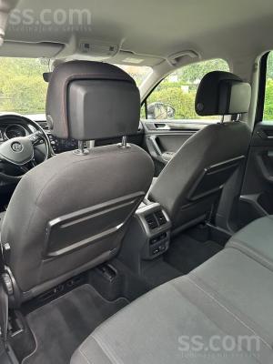 Sarkans Volkswagen Tiguan 2018 Rīga, ar dzinēja tilpumu 1.40 L un nobraukumu 272 tūkst. km par 15950 €, foto 12 vietnē AUTOMOTO.COM.LV