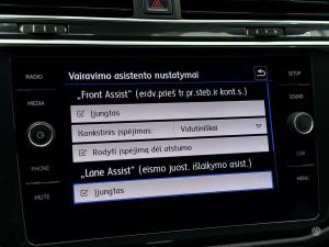 Red Volkswagen Tiguan 2018 in Vilnius, with an engine capacity of 1.97 L and mileage of 74 thousand km for 16599 €, photo 23 on AUTOMOTO.COM.LV