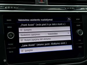 Red Volkswagen Tiguan 2018 in Vilnius, with an engine capacity of 1.97 L and mileage of 74 thousand km for 16199 €, photo 23 on AUTOMOTO.COM.LV