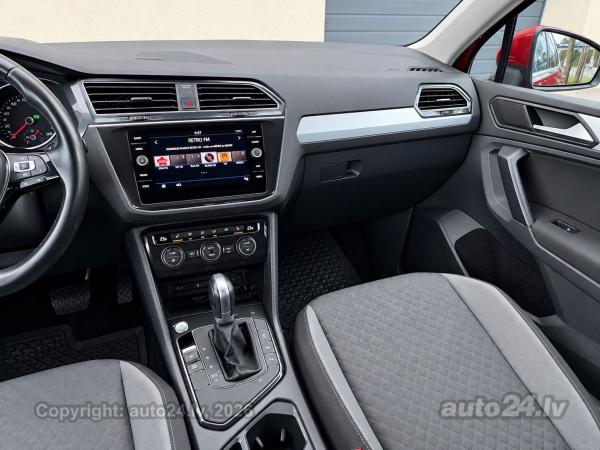 Sarkans Volkswagen Tiguan 2018 Pērnava, ar dzinēja tilpumu 2.00 L un nobraukumu 171 tūkst. km par 14990 €, foto 11 vietnē AUTOMOTO.COM.LV