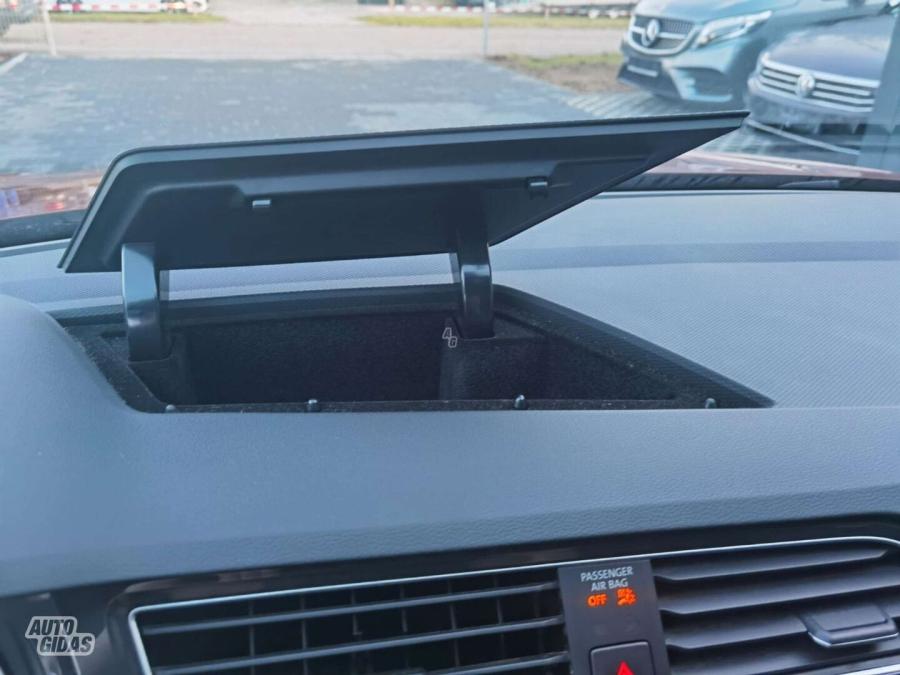 Sarkans Volkswagen Tiguan 2019 Kauņa, ar dzinēja tilpumu 1.50 L un nobraukumu 52 tūkst. km par 26704 €, foto 30 vietnē AUTOMOTO.COM.LV