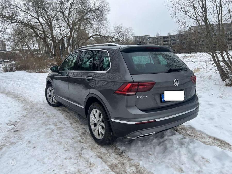 Sarkans Volkswagen Tiguan 2019 Viļņa, ar dzinēja tilpumu 1.97 L un nobraukumu 94 tūkst. km par 25900 €, foto 7 vietnē AUTOMOTO.COM.LV