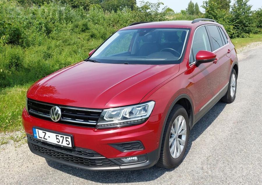 Red Volkswagen Tiguan 2019 in Riga, with an engine capacity of 2.00 L and mileage of 143 thousand km for 16500 €, photo 6 on AUTOMOTO.COM.LV