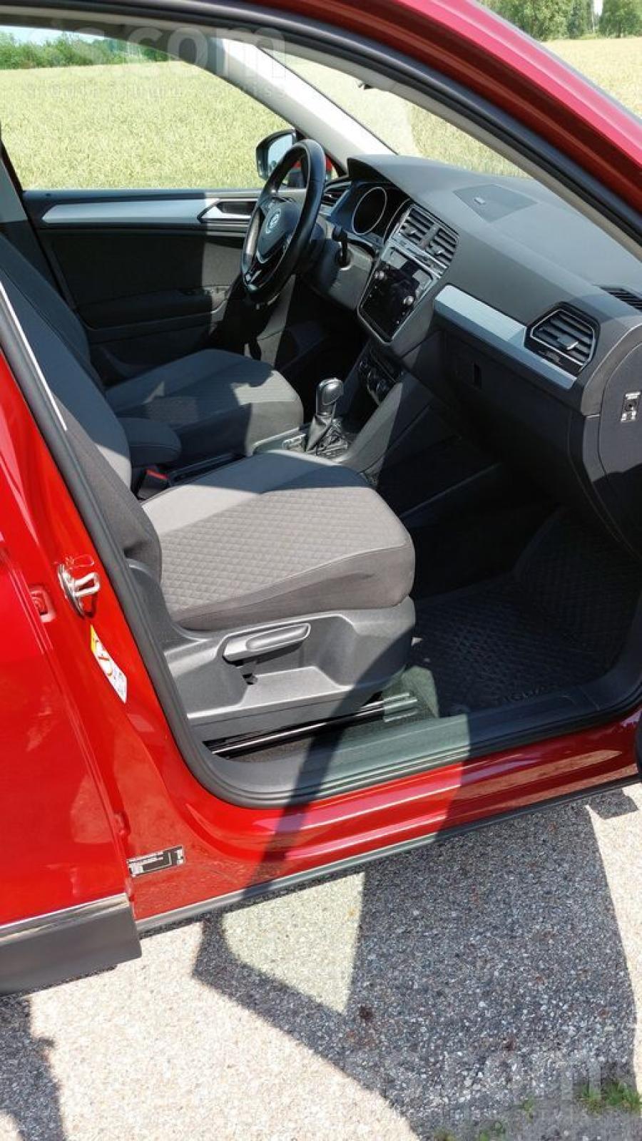 Red Volkswagen Tiguan 2019 in Riga, with an engine capacity of 2.00 L and mileage of 143 thousand km for 16500 €, photo 17 on AUTOMOTO.COM.LV