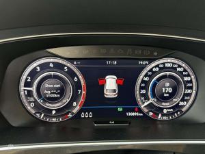 Red Volkswagen Tiguan 2019 in Vilnius, with an engine capacity of 1.97 L and mileage of 131 thousand km for 24900 €, photo 18 on AUTOMOTO.COM.LV