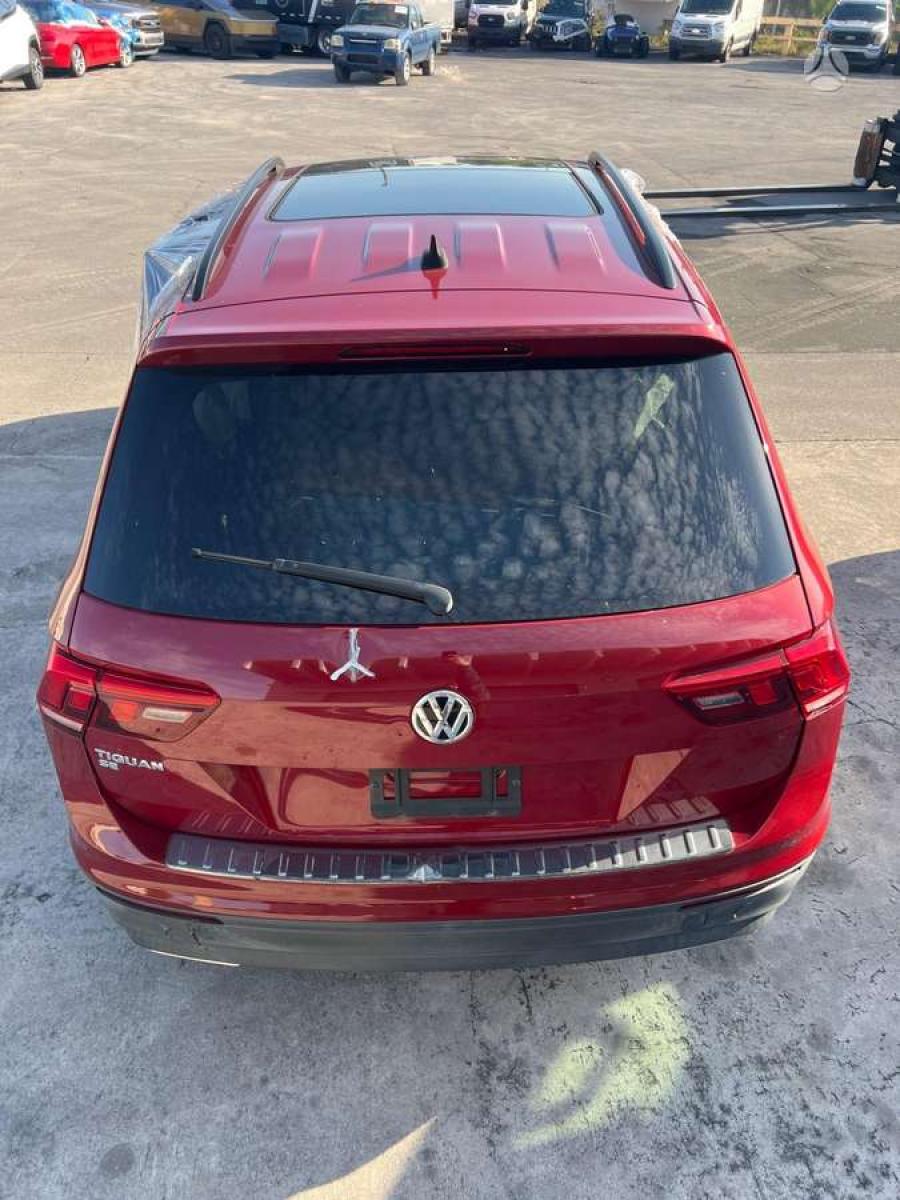 Red Volkswagen Tiguan 2019 in Vilnius, with an engine capacity of 1.98 L and mileage of 67 thousand km for 7300 €, photo 15 on AUTOMOTO.COM.LV