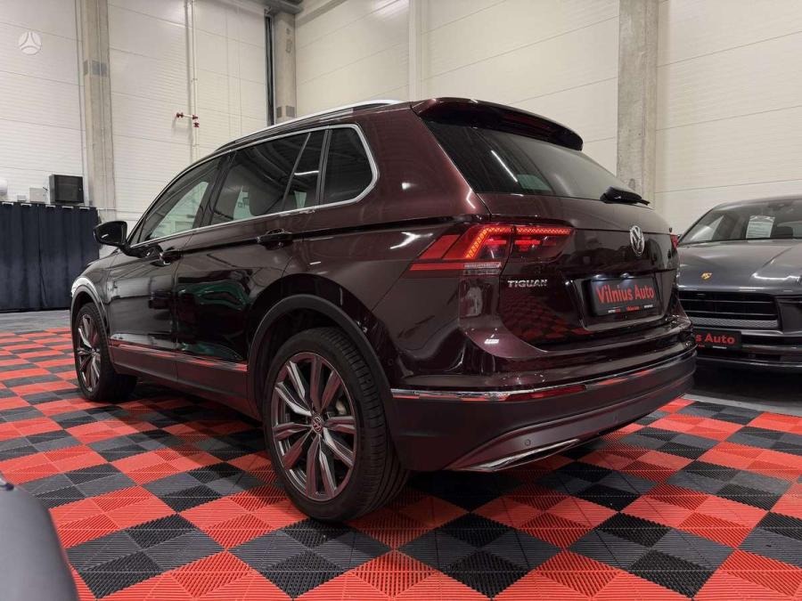 Sarkans Volkswagen Tiguan 2019 Viļņa, ar dzinēja tilpumu 1.98 L un nobraukumu 132 tūkst. km par 21000 €, foto 7 vietnē AUTOMOTO.COM.LV