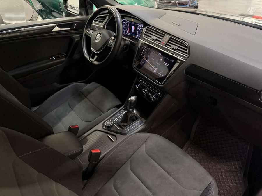 Sarkans Volkswagen Tiguan 2019 Viļņa, ar dzinēja tilpumu 1.98 L un nobraukumu 132 tūkst. km par 21000 €, foto 18 vietnē AUTOMOTO.COM.LV