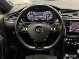 Sarkans Volkswagen Tiguan 2019 Viļņa, ar dzinēja tilpumu 1.98 L un nobraukumu 132 tūkst. km par 21000 €, foto 21 vietnē AUTOMOTO.COM.LV