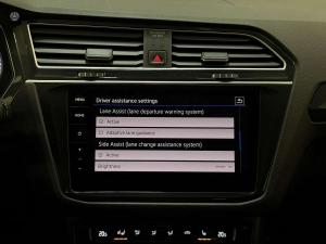 Sarkans Volkswagen Tiguan 2019 Viļņa, ar dzinēja tilpumu 1.98 L un nobraukumu 132 tūkst. km par 21000 €, foto 28 vietnē AUTOMOTO.COM.LV