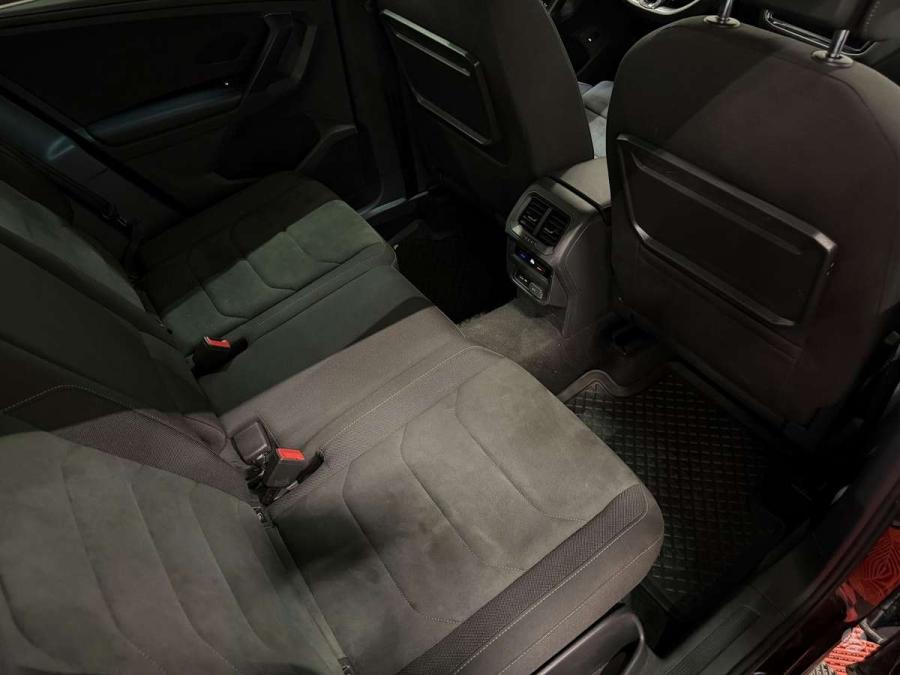 Sarkans Volkswagen Tiguan 2019 Viļņa, ar dzinēja tilpumu 1.98 L un nobraukumu 132 tūkst. km par 21000 €, foto 32 vietnē AUTOMOTO.COM.LV