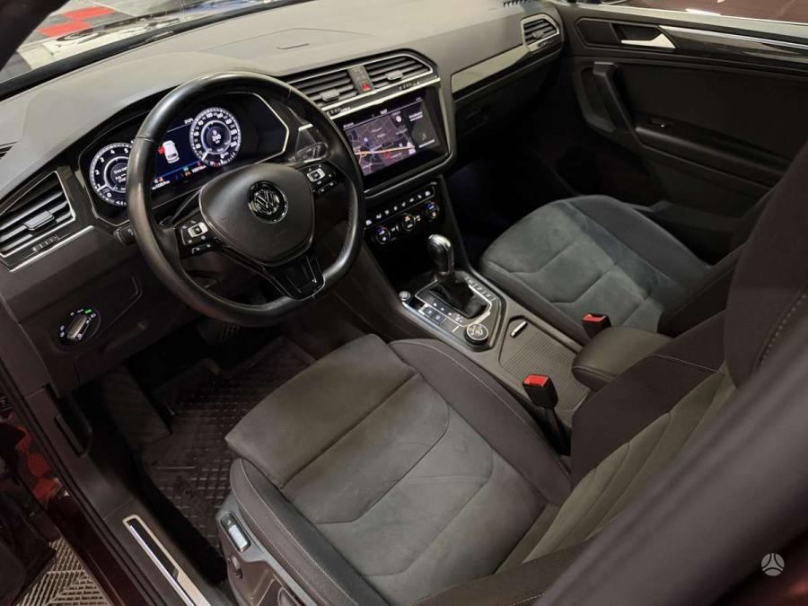 Sarkans Volkswagen Tiguan 2019 Viļņa, ar dzinēja tilpumu 1.98 L un nobraukumu 132 tūkst. km par 19990 €, foto 13 vietnē AUTOMOTO.COM.LV