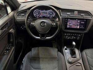 Sarkans Volkswagen Tiguan 2019 Viļņa, ar dzinēja tilpumu 1.98 L un nobraukumu 132 tūkst. km par 19990 €, foto 20 vietnē AUTOMOTO.COM.LV