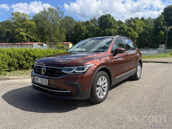 Red Volkswagen Tiguan 2020 in Riga, with an engine capacity of 1.50 L and mileage of 64 thousand km for 22500 €, photo 1 on AUTOMOTO.COM.LV