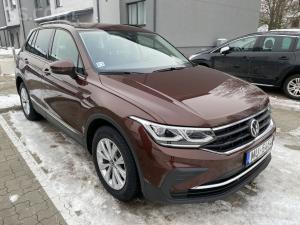 Красный Фольксваген Тигуан 2021 в Рига, объемом двигателя 1.50 л и пробегом 65 тыс. км за 23000 €, фото  на AUTOMOTO.COM.LV