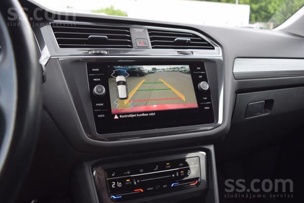 Sarkans Volkswagen Tiguan 2022 Rīga, ar dzinēja tilpumu 2.00 L un nobraukumu 81 tūkst. km par 28900 €, foto 9 vietnē AUTOMOTO.COM.LV