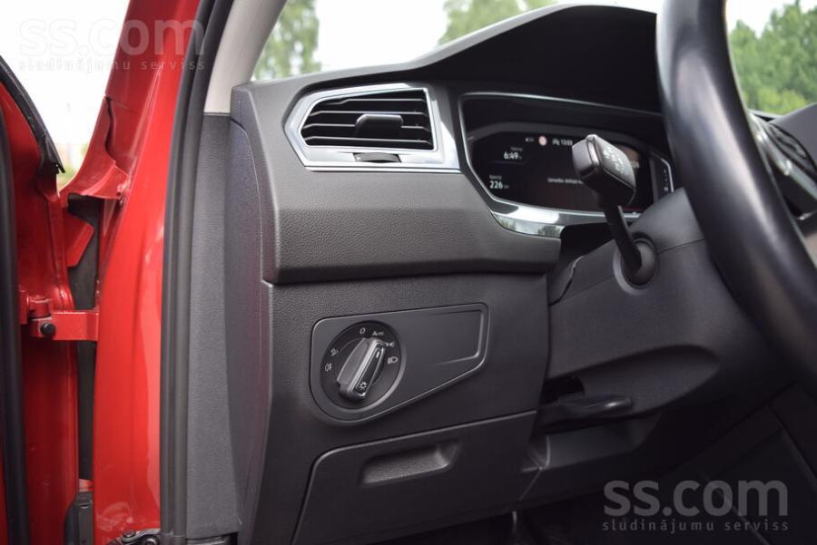 Sarkans Volkswagen Tiguan 2022 Rīga, ar dzinēja tilpumu 2.00 L un nobraukumu 81 tūkst. km par 28900 €, foto 13 vietnē AUTOMOTO.COM.LV