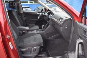 Sarkans Volkswagen Tiguan 2022 Rīga, ar dzinēja tilpumu 2.00 L un nobraukumu 81 tūkst. km par 28900 €, foto 14 vietnē AUTOMOTO.COM.LV