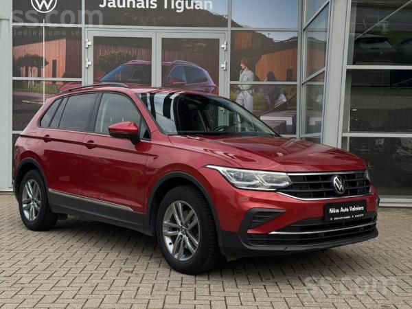 Volkswagen Tiguan 2022 Valmiera vietnē Sarkans Volkswagen Tiguan 2022 Valmiera, ar dzinēja tilpumu 1.50 L un nobraukumu 108 tūkst. km par 20900 €, foto 1 vietnē AUTOMOTO.COM.LV