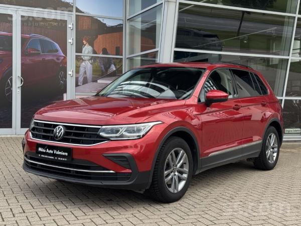 Volkswagen Tiguan 2022 Valmiera vietnē Sarkans Volkswagen Tiguan 2022 Valmiera, ar dzinēja tilpumu 1.50 L un nobraukumu 108 tūkst. km par 20900 €, foto 4 vietnē AUTOMOTO.COM.LV