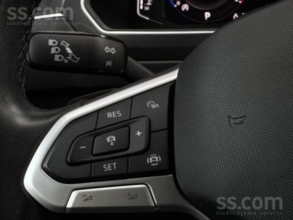 Volkswagen Tiguan 2022 Valmiera vietnē Sarkans Volkswagen Tiguan 2022 Valmiera, ar dzinēja tilpumu 1.50 L un nobraukumu 108 tūkst. km par 20900 €, foto 11 vietnē AUTOMOTO.COM.LV