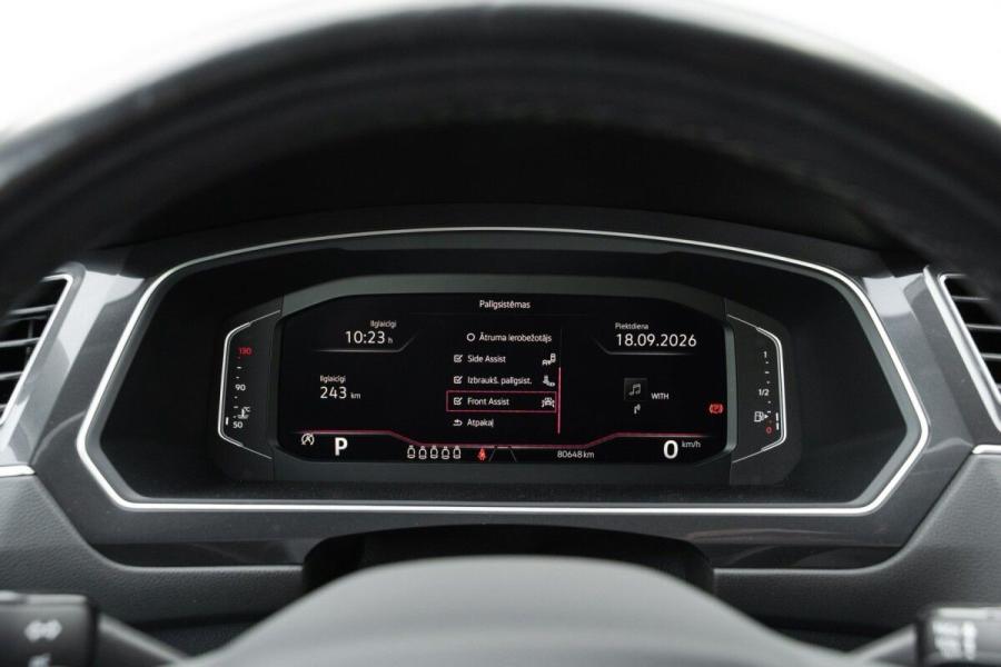 Red Volkswagen Tiguan 2022 in Riga, with an engine capacity of 2.00 L and mileage of 81 thousand km for 27900 €, photo 18 on AUTOMOTO.COM.LV
