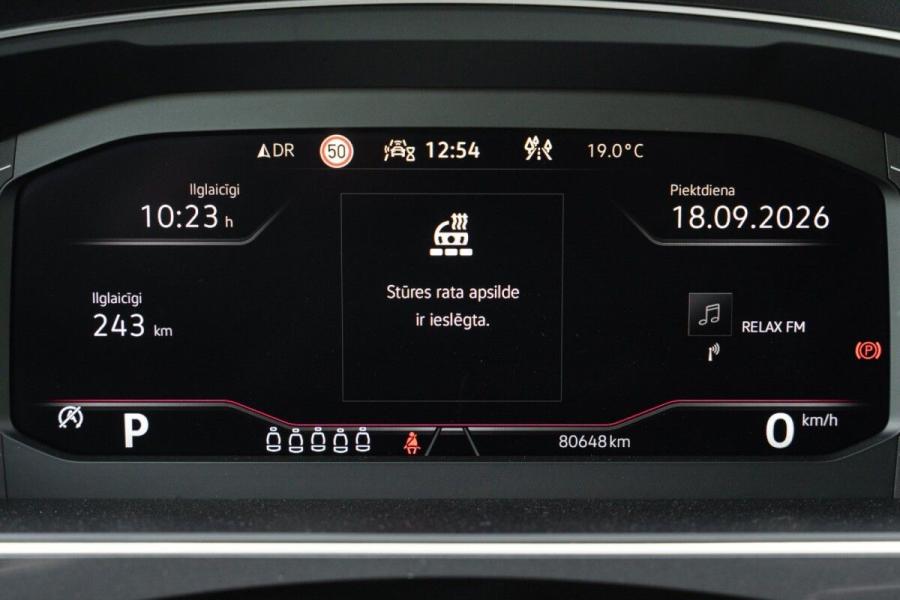 Red Volkswagen Tiguan 2022 in Riga, with an engine capacity of 2.00 L and mileage of 81 thousand km for 27900 €, photo 19 on AUTOMOTO.COM.LV