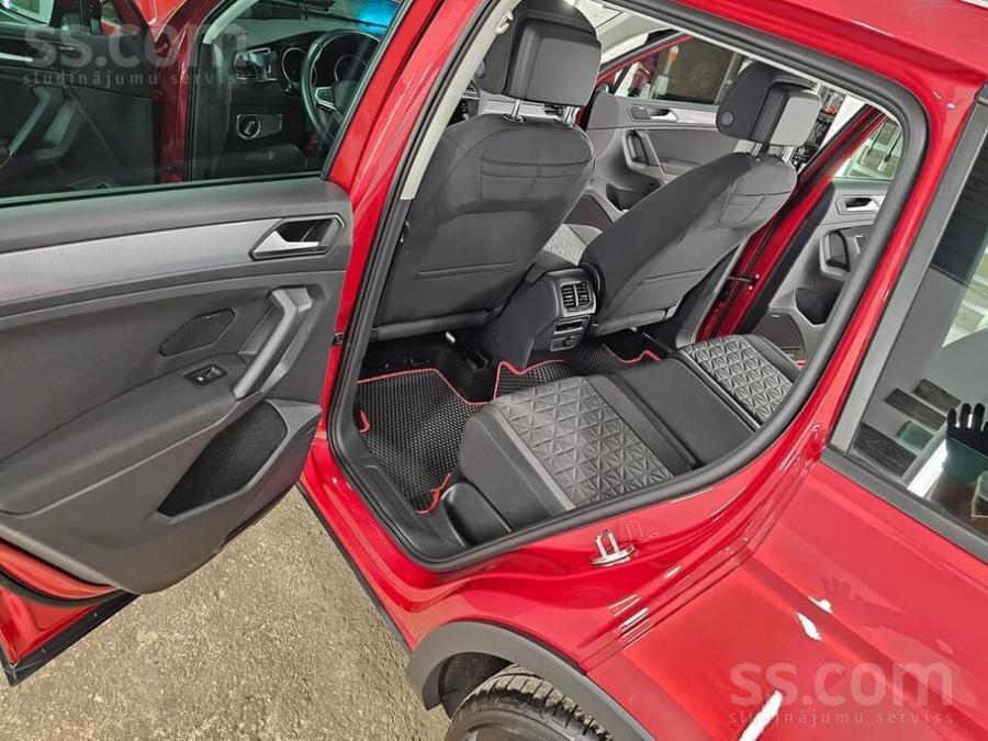 Red Volkswagen Tiguan 2023 in Jekabpils, with an engine capacity of 1.50 L and mileage of 35 thousand km for 26000 €, photo 6 on AUTOMOTO.COM.LV