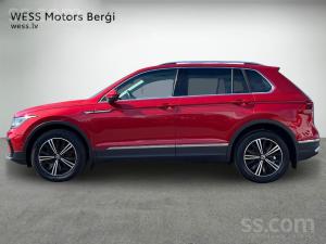 Sarkans Volkswagen Tiguan 2024 Rīga, ar dzinēja tilpumu 2.00 L un nobraukumu 38 tūkst. km par 32990 €, foto 4 vietnē AUTOMOTO.COM.LV