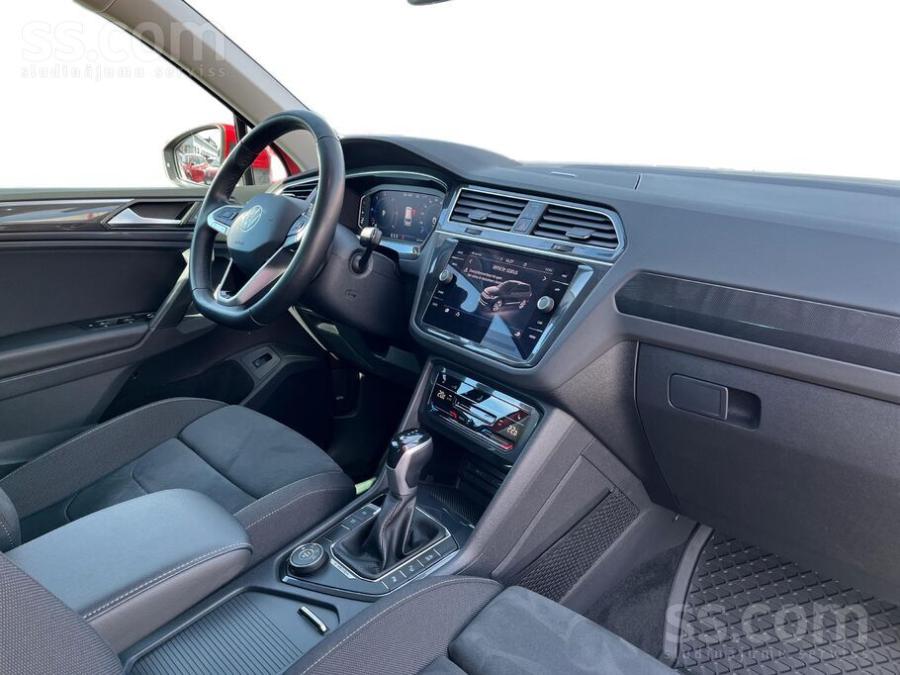 Sarkans Volkswagen Tiguan 2024 Rīga, ar dzinēja tilpumu 2.00 L un nobraukumu 38 tūkst. km par 32990 €, foto 7 vietnē AUTOMOTO.COM.LV