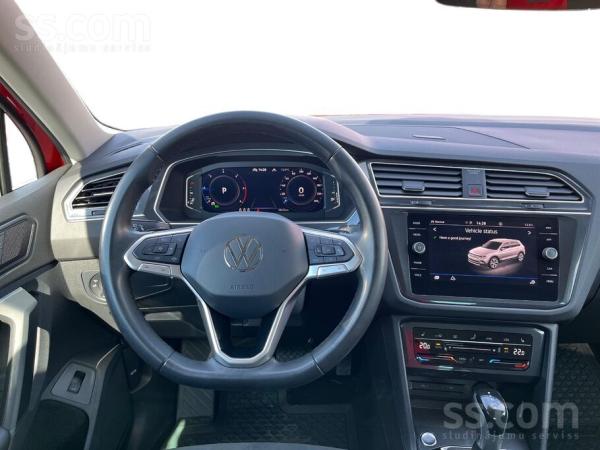 Red Volkswagen Tiguan 2024 in Riga, with an engine capacity of 2.00 L and mileage of 38 thousand km for 32990 €, photo 9 on AUTOMOTO.COM.LV