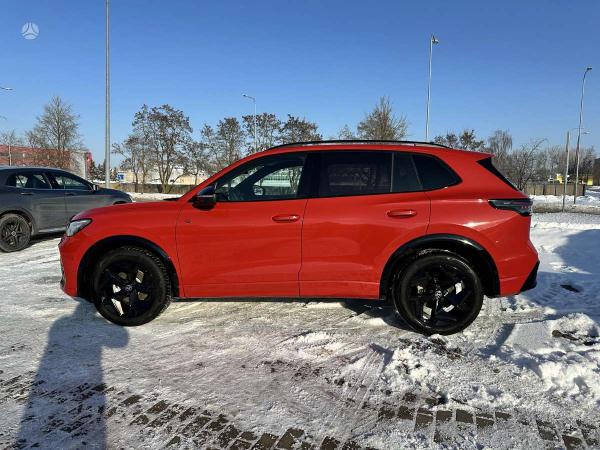 Red Volkswagen Tiguan 2026 in Siauliai, with an engine capacity of 1.50 L and mileage of 10 thousand km for 44500 €, photo 10 on AUTOMOTO.COM.LV