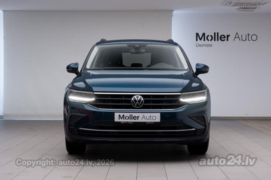Volkswagen Tiguan 2022 Tallina, ar dzinēja tilpumu 2.00 L un nobraukumu 61 tūkst. km par 20900 €, foto 4 vietnē AUTOMOTO.COM.LV