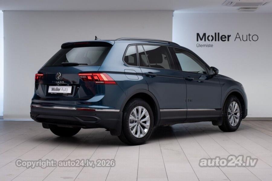 Volkswagen Tiguan 2022 Tallina, ar dzinēja tilpumu 2.00 L un nobraukumu 61 tūkst. km par 20900 €, foto 5 vietnē AUTOMOTO.COM.LV