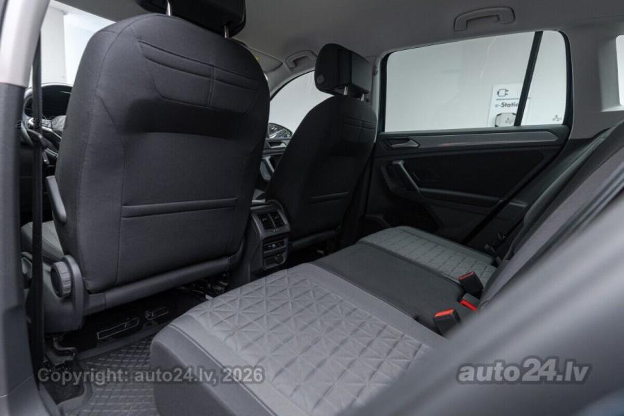 Volkswagen Tiguan 2022 Tallina, ar dzinēja tilpumu 2.00 L un nobraukumu 61 tūkst. km par 20900 €, foto 14 vietnē AUTOMOTO.COM.LV