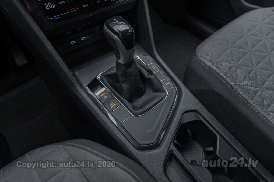 Volkswagen Tiguan 2022 Tallina, ar dzinēja tilpumu 2.00 L un nobraukumu 61 tūkst. km par 20900 €, foto 17 vietnē AUTOMOTO.COM.LV