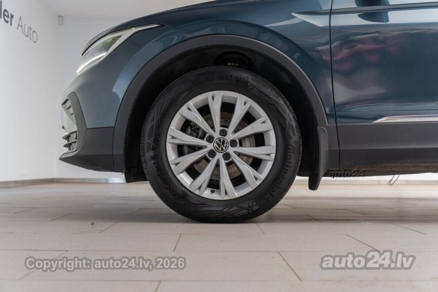 Volkswagen Tiguan 2022 Tallina, ar dzinēja tilpumu 2.00 L un nobraukumu 61 tūkst. km par 20900 €, foto 21 vietnē AUTOMOTO.COM.LV