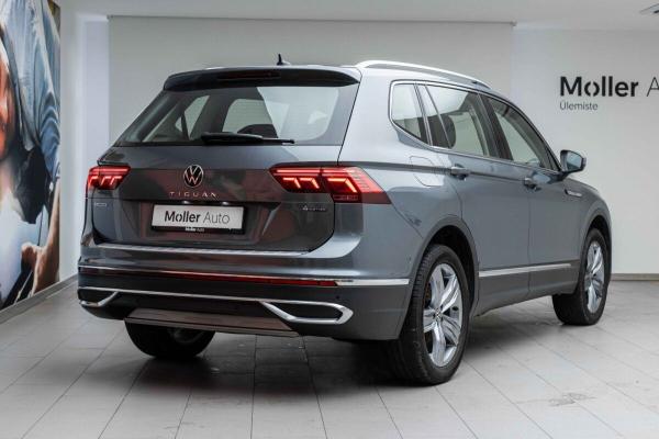 Volkswagen Tiguan 2022 in Peetri, with an engine capacity of 2.00 L and mileage of 128 thousand km for 31550 €, photo 7 on AUTOMOTO.COM.LV