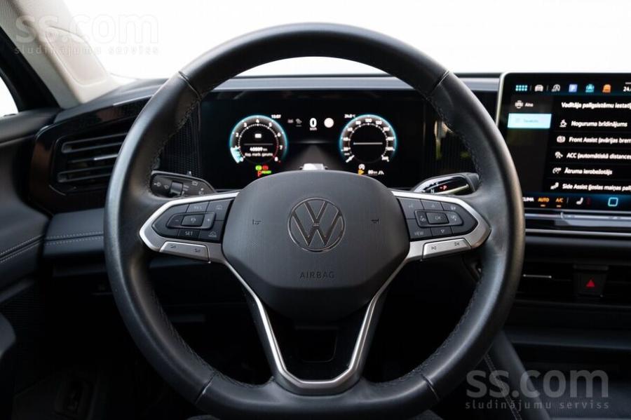 Volkswagen Tiguan 2024 Rīga, ar dzinēja tilpumu 1.50 L un nobraukumu 41 tūkst. km par 31950 €, foto 24 vietnē AUTOMOTO.COM.LV